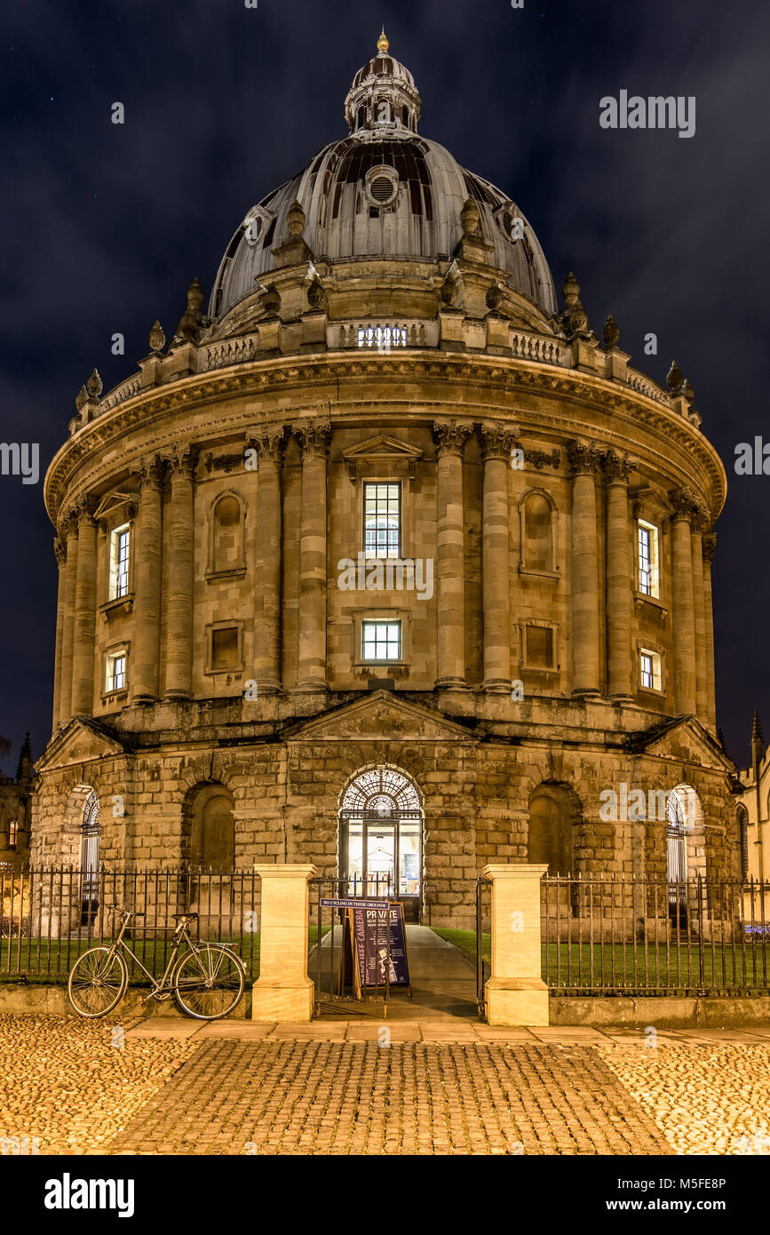 Radcliffe Camera / Bodleian Library - Radcliffe Square - Oxford City ...
