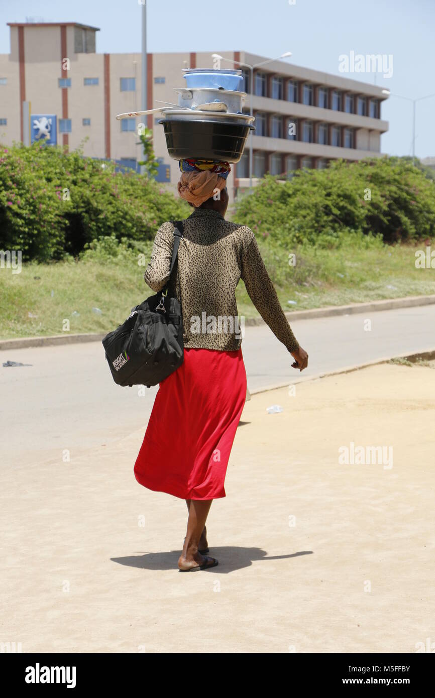 Benin west africa cotonou woman hi-res stock photography and images - Alamy