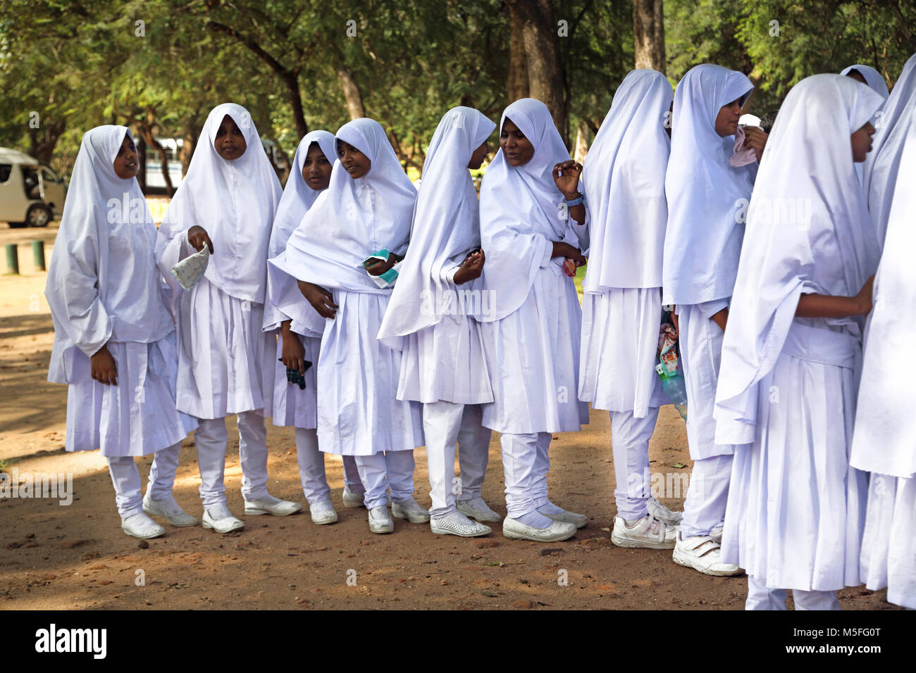 Muslim school girls hi-res stock photography and images - Alamy