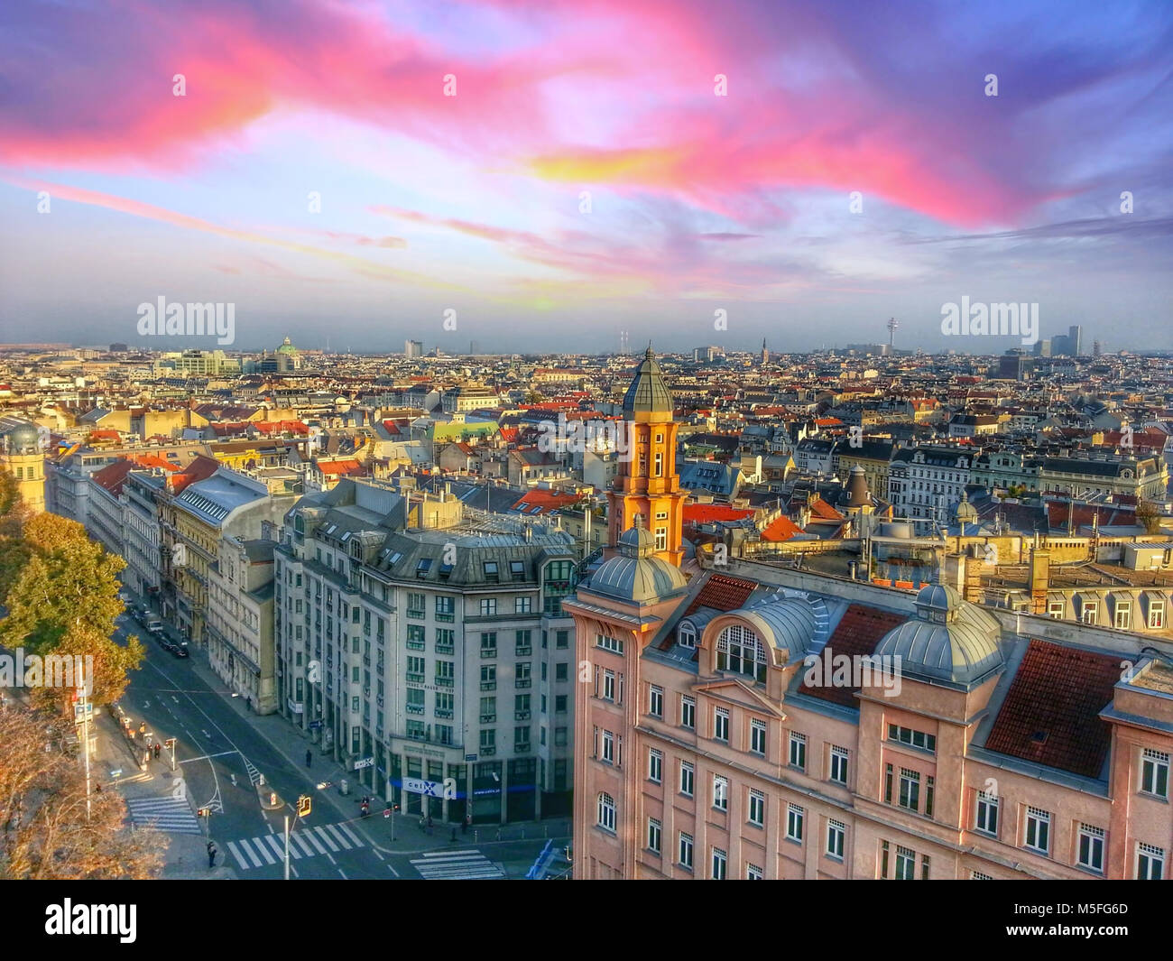 Vienna skyline hi-res stock photography and images - Alamy
