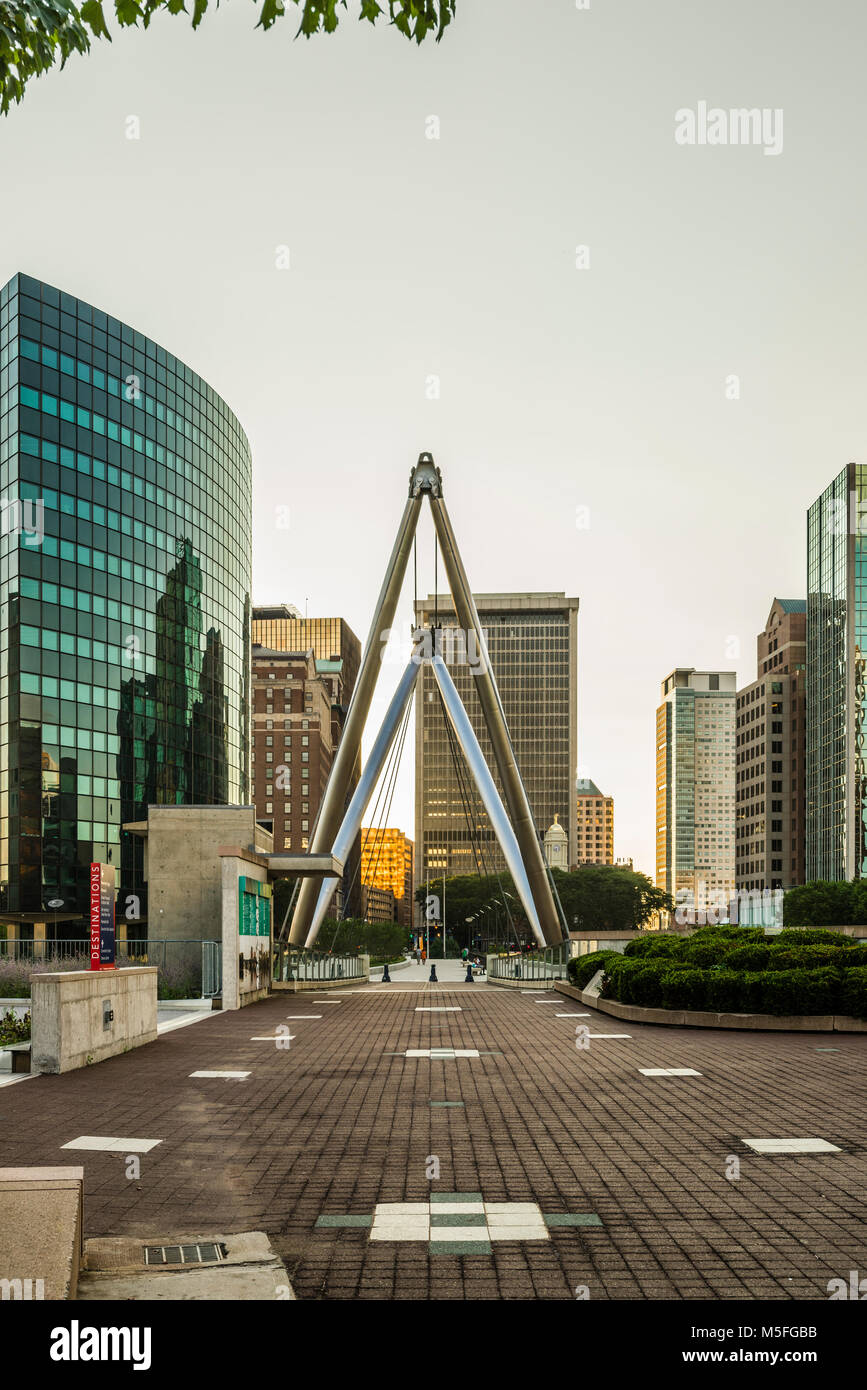 Phoenix Gateway Bridge Hartford, Connecticut, USA Stock Photo - Alamy