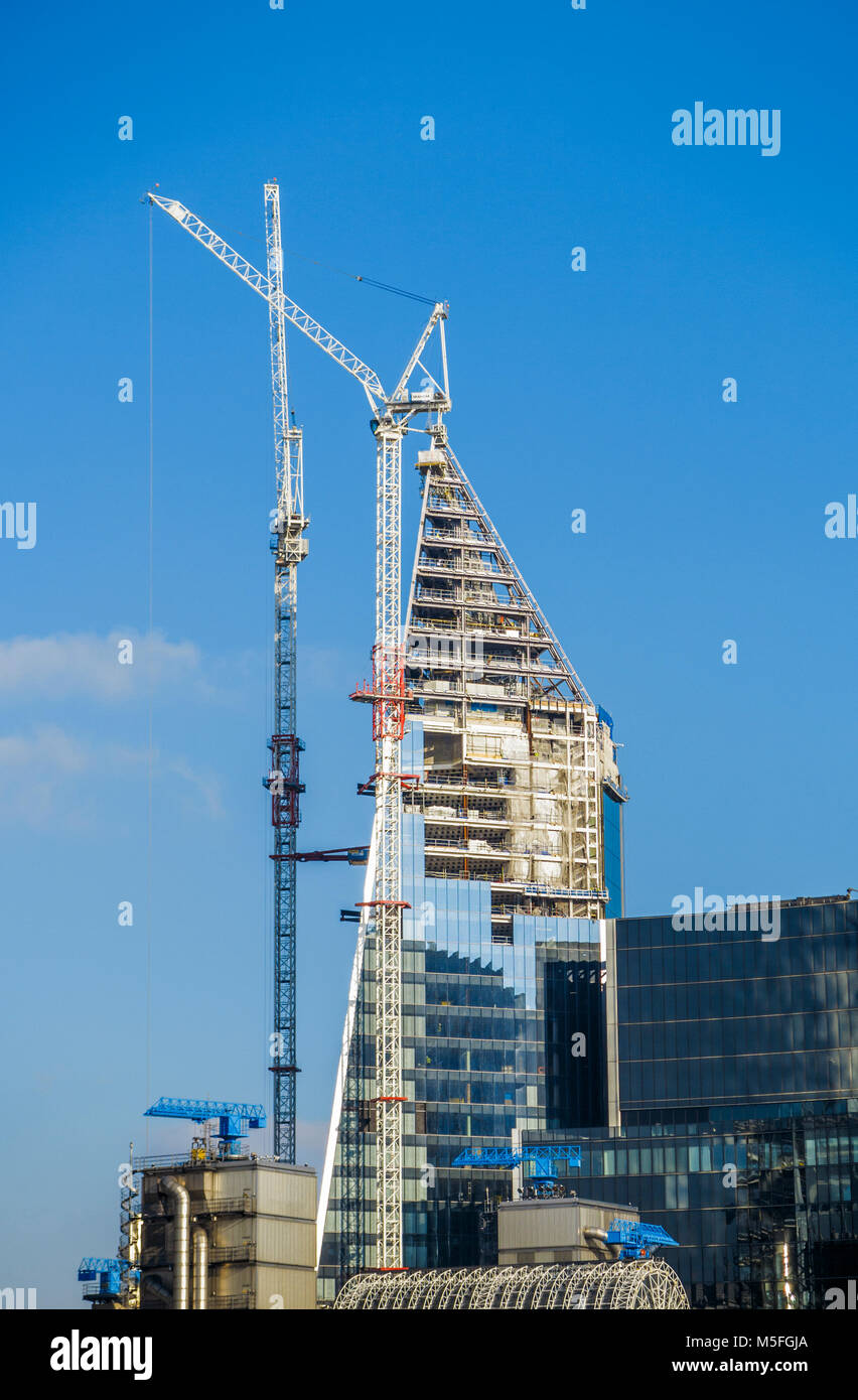 City of london skyscraper the scalpel High Resolution Stock Photography ...