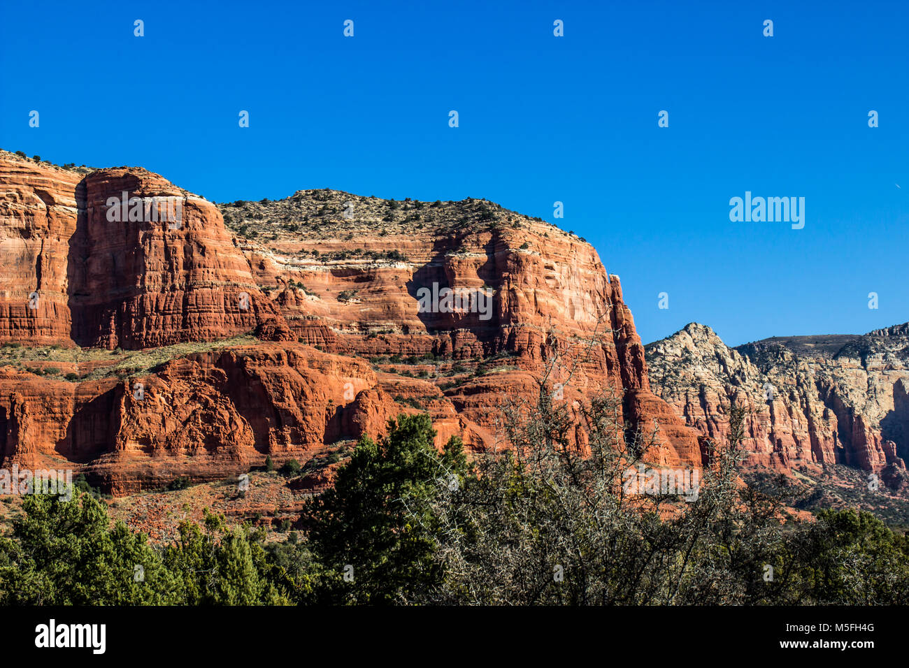 Side Of Red Rock Mountain Cliffs In Arizona Stock Photo - Alamy