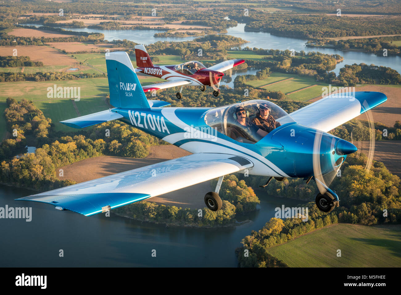 Aircrafts formation hi-res stock photography and images - Alamy