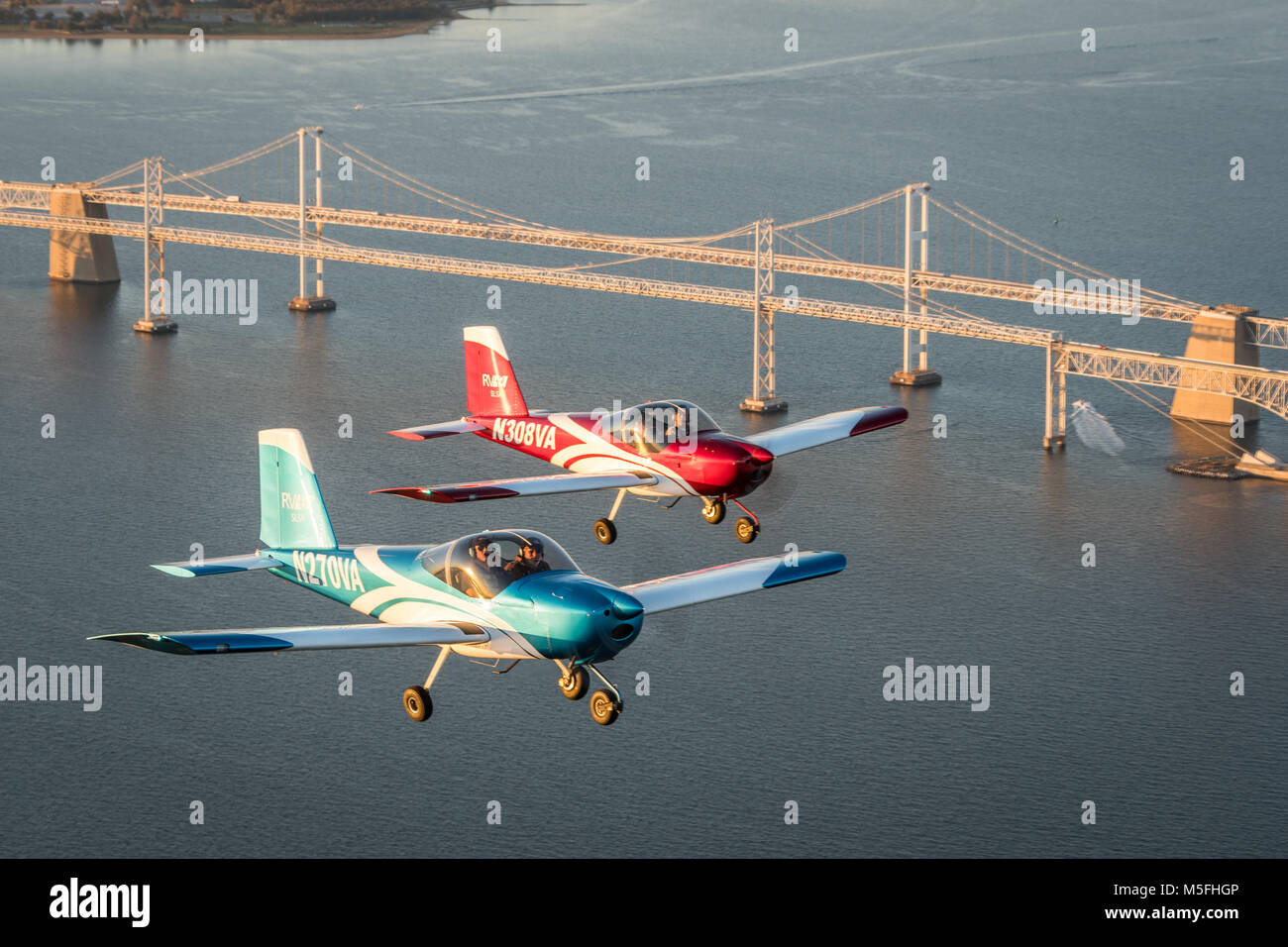 Airplane aircraft tandem two seat hi-res stock photography and images ...