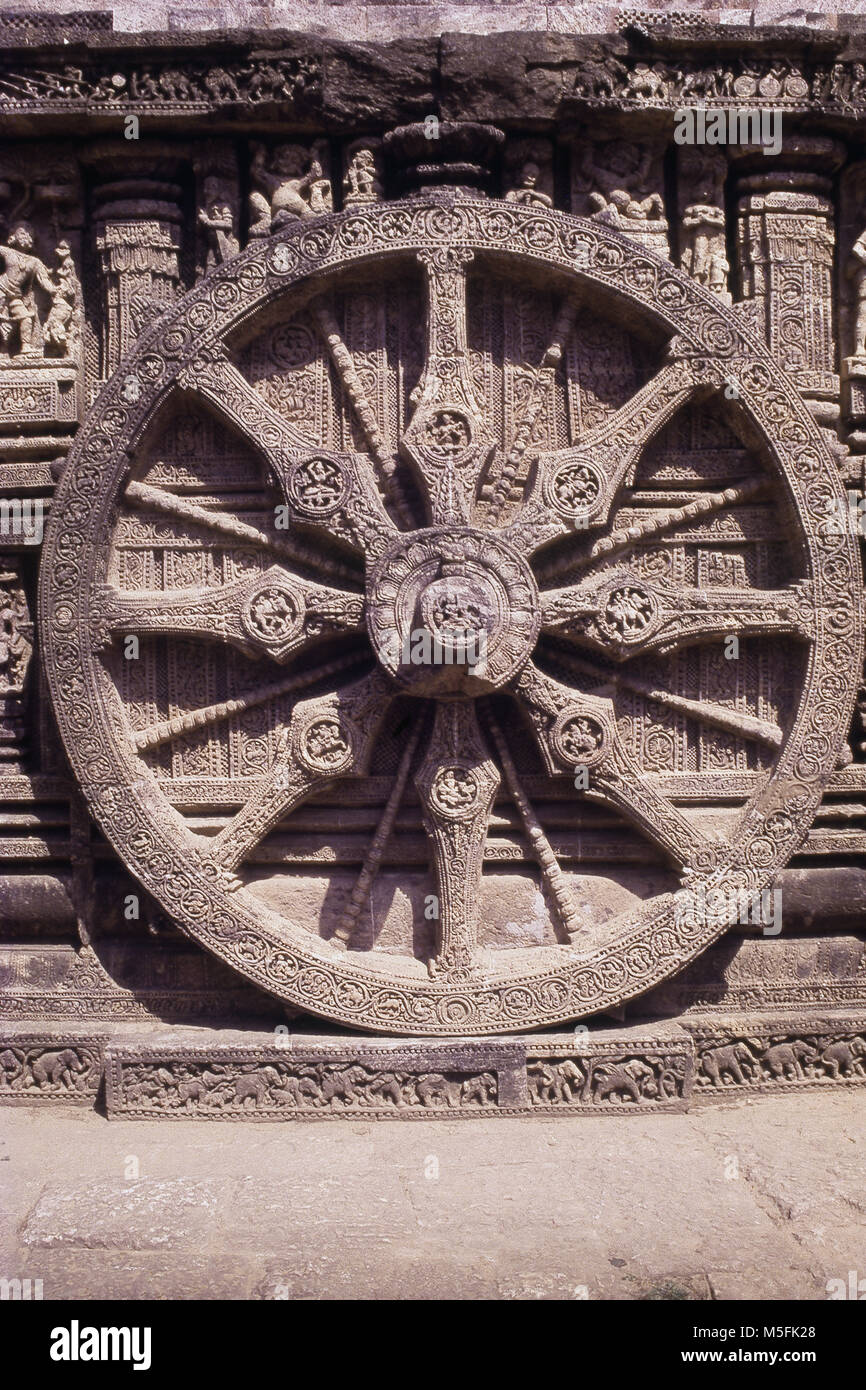 Konark wheel at Konark Sun Temple in Orissa, India Stock Photo - Alamy