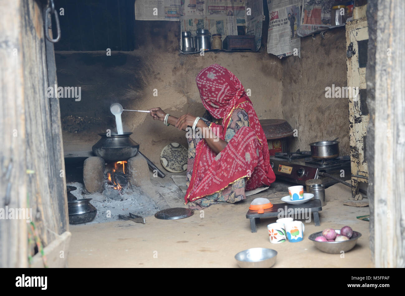 Indian cooking gas hi-res stock photography and images - Alamy