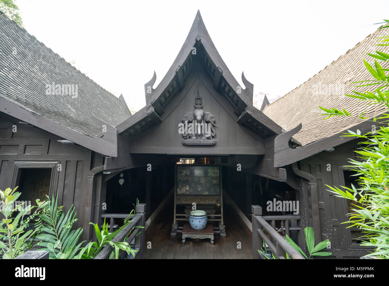 Bangkok suan pakkad palace hi-res stock photography and images - Alamy
