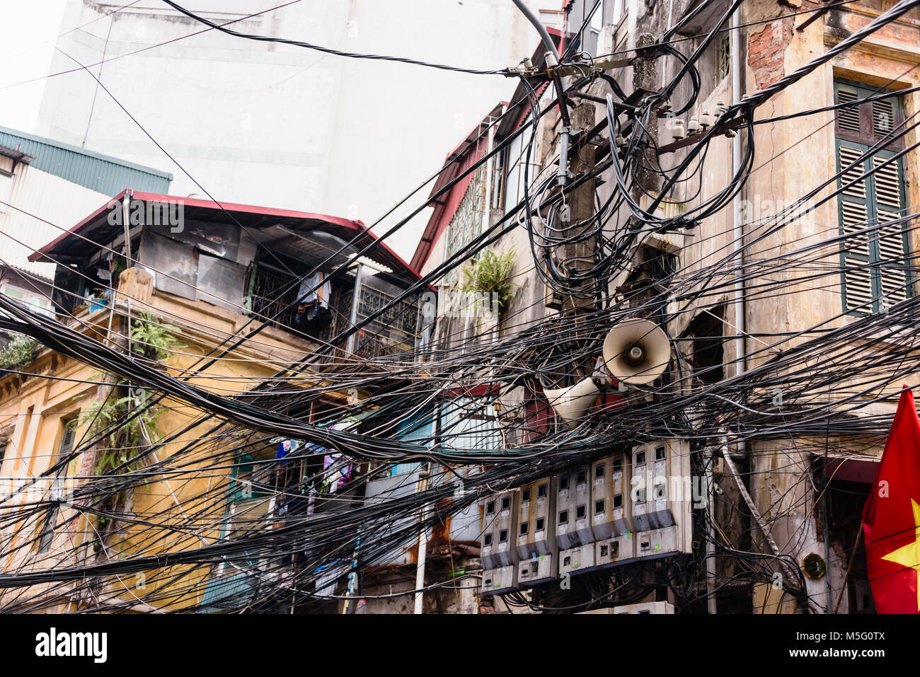 Hanoi vietnam cable cables High Resolution Stock Photography and Images ...