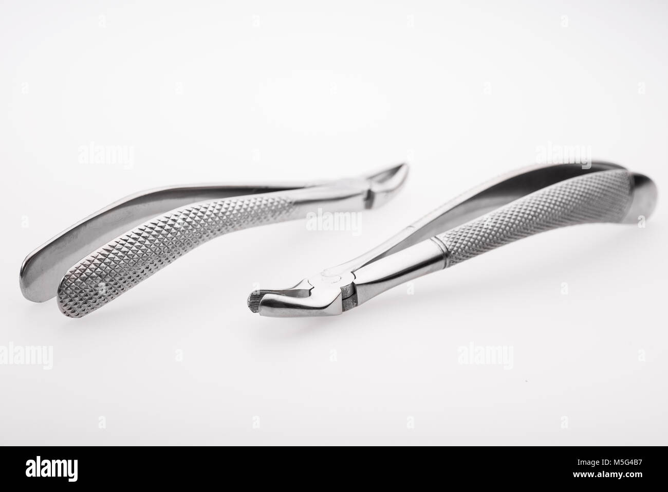Sharp instruments hi-res stock photography and images - Alamy