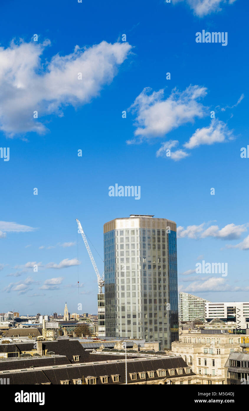 One angel square england hi-res stock photography and images - Alamy