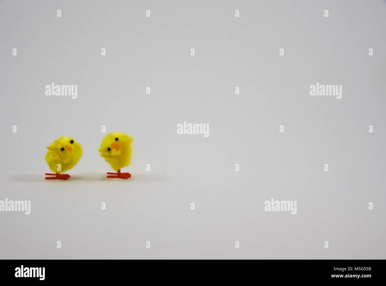 Yellow greeting card hi-res stock photography and images - Alamy