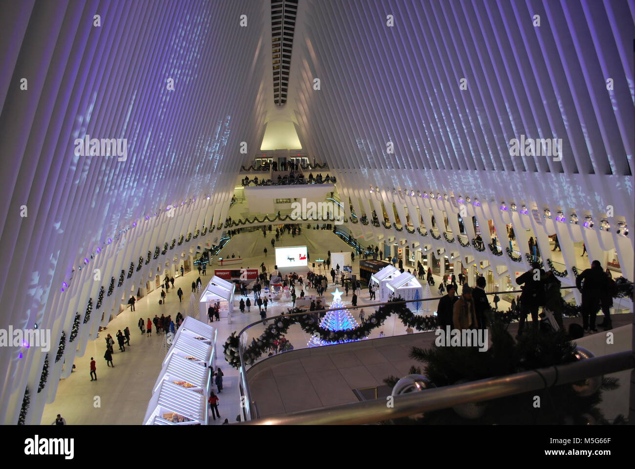 Inside the oculus hi-res stock photography and images - Alamy