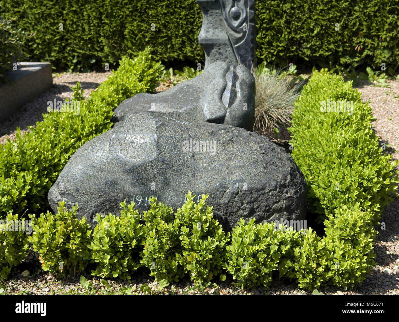 Grave design, grave stone Stock Photo - Alamy