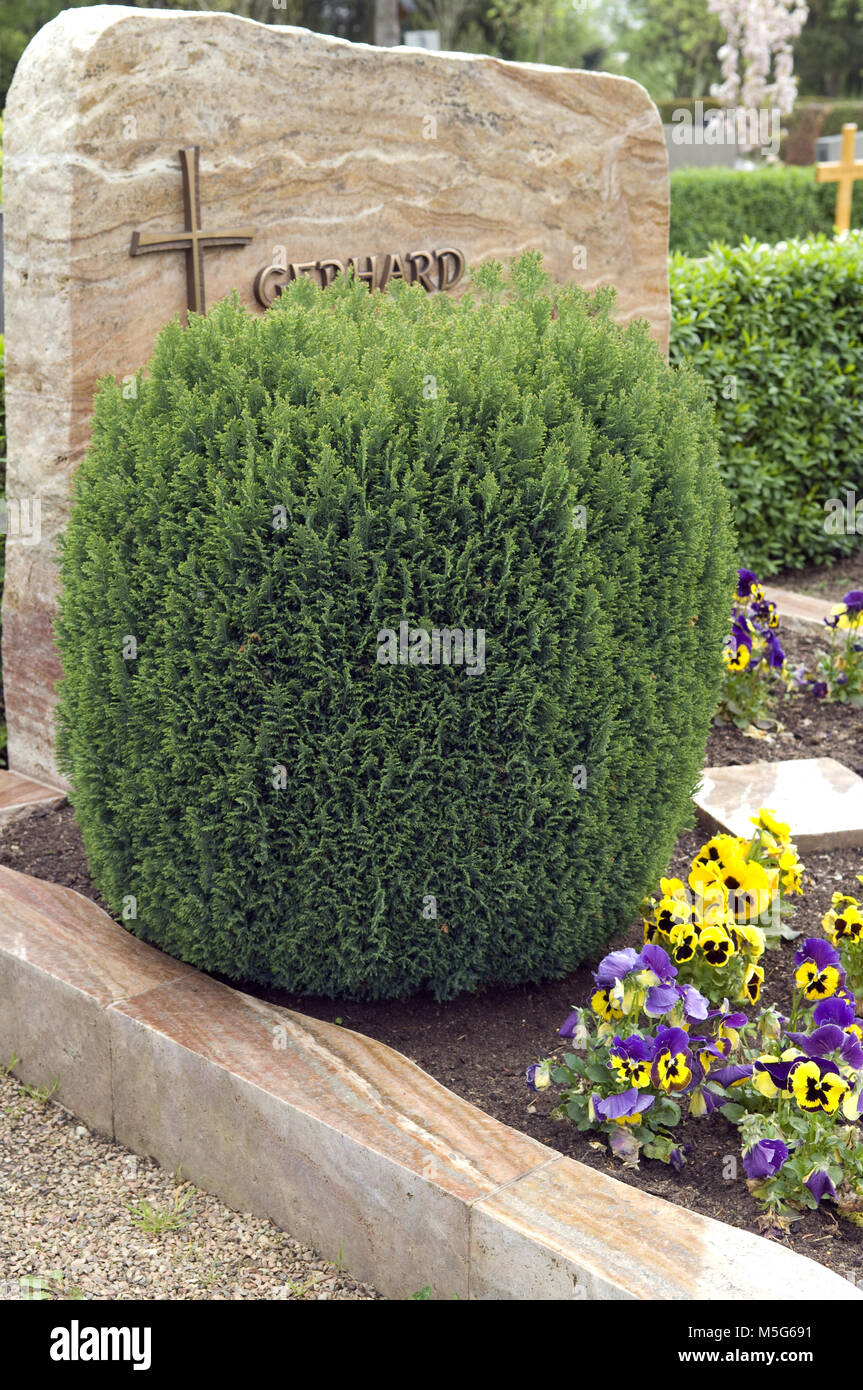 Grave design, grave stone Stock Photo - Alamy