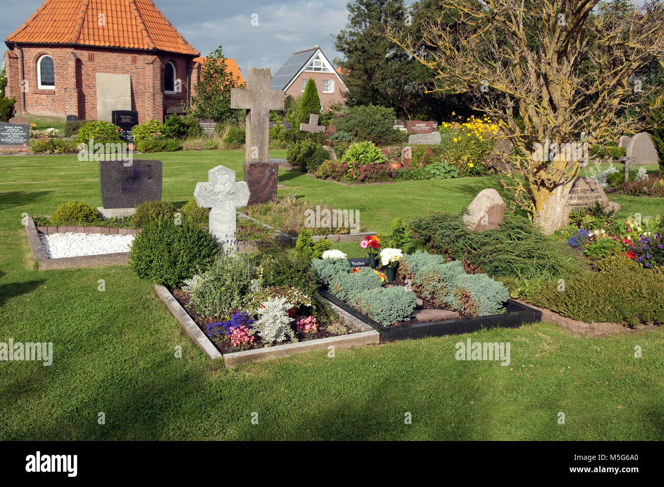 Grave design, grave stone Stock Photo - Alamy