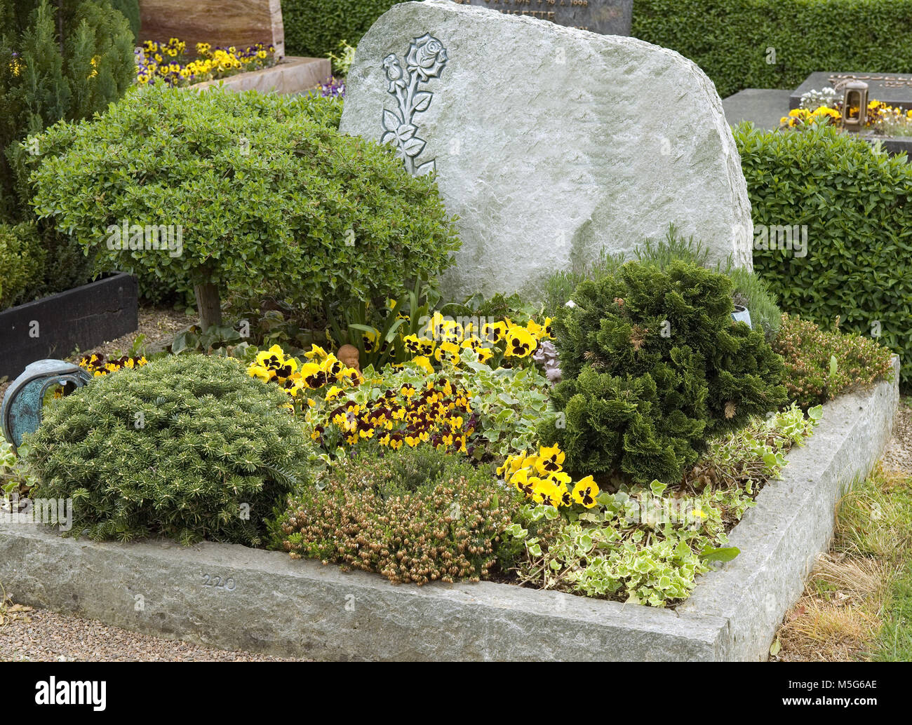 Grave design, grave stone Stock Photo - Alamy
