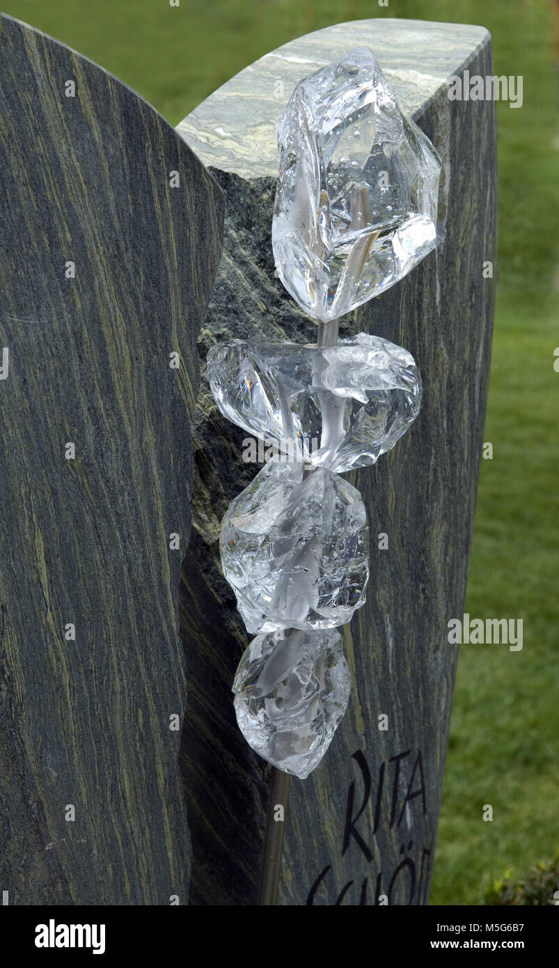 Grave design, grave stone Stock Photo - Alamy