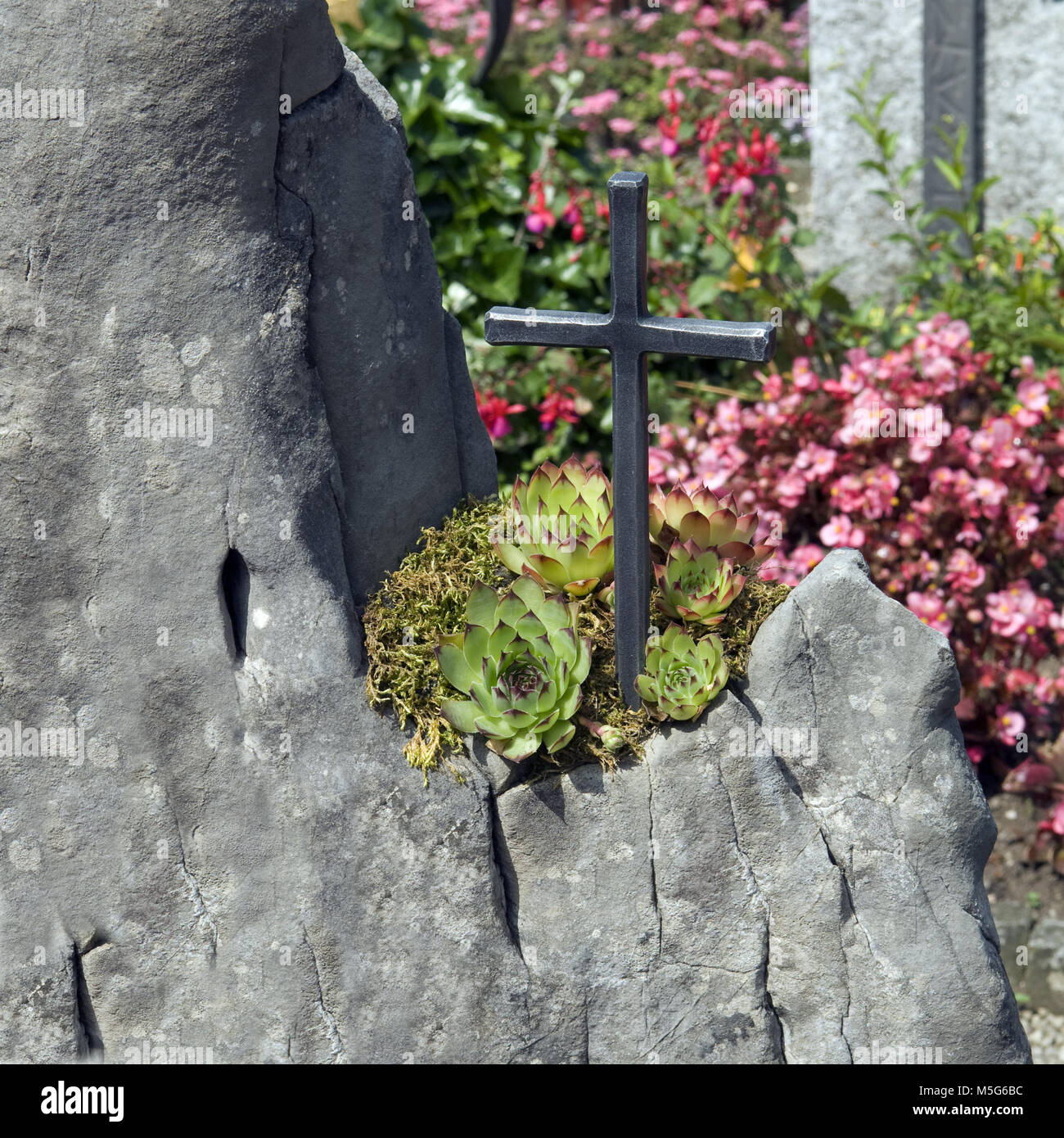 Grave design, grave stone Stock Photo - Alamy