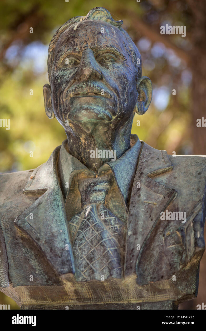 Crete knossos statue hi-res stock photography and images - Alamy