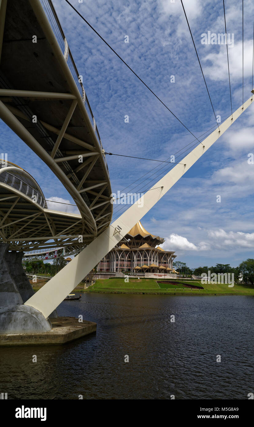 THe Darul Hana Bridge over the Sarawak River, Kuching, Malaysia Stock ...