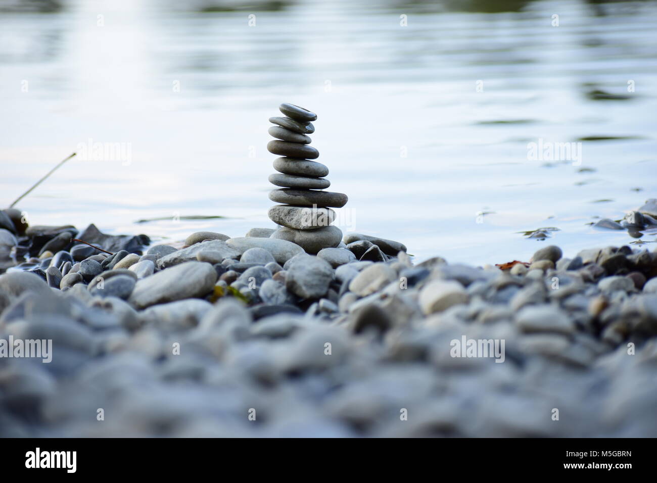 Rock balancing hi-res stock photography and images - Alamy
