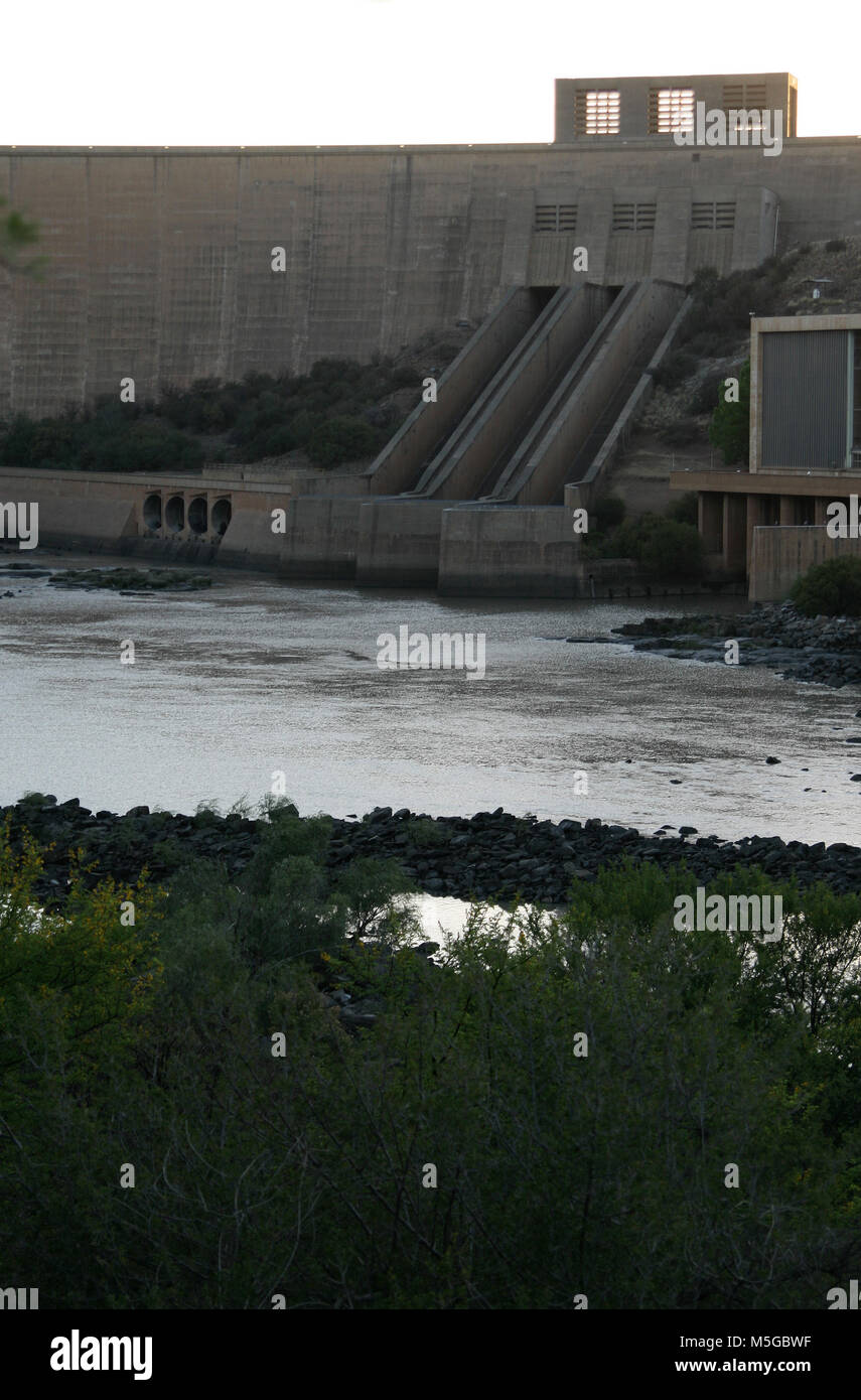 Gariep Dam on the Orange River near the town of Norvalspont bordering ...
