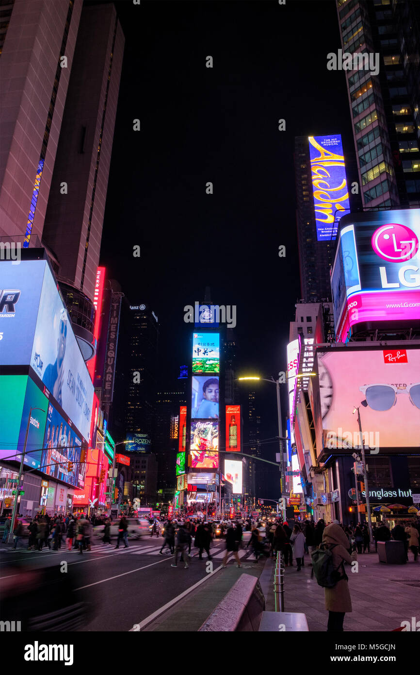 Square logos hi-res stock photography and images - Alamy