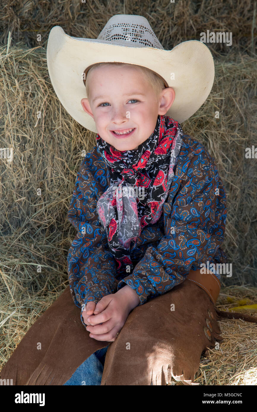 Smiling young cowboy in Arizona Stock Photo - Alamy