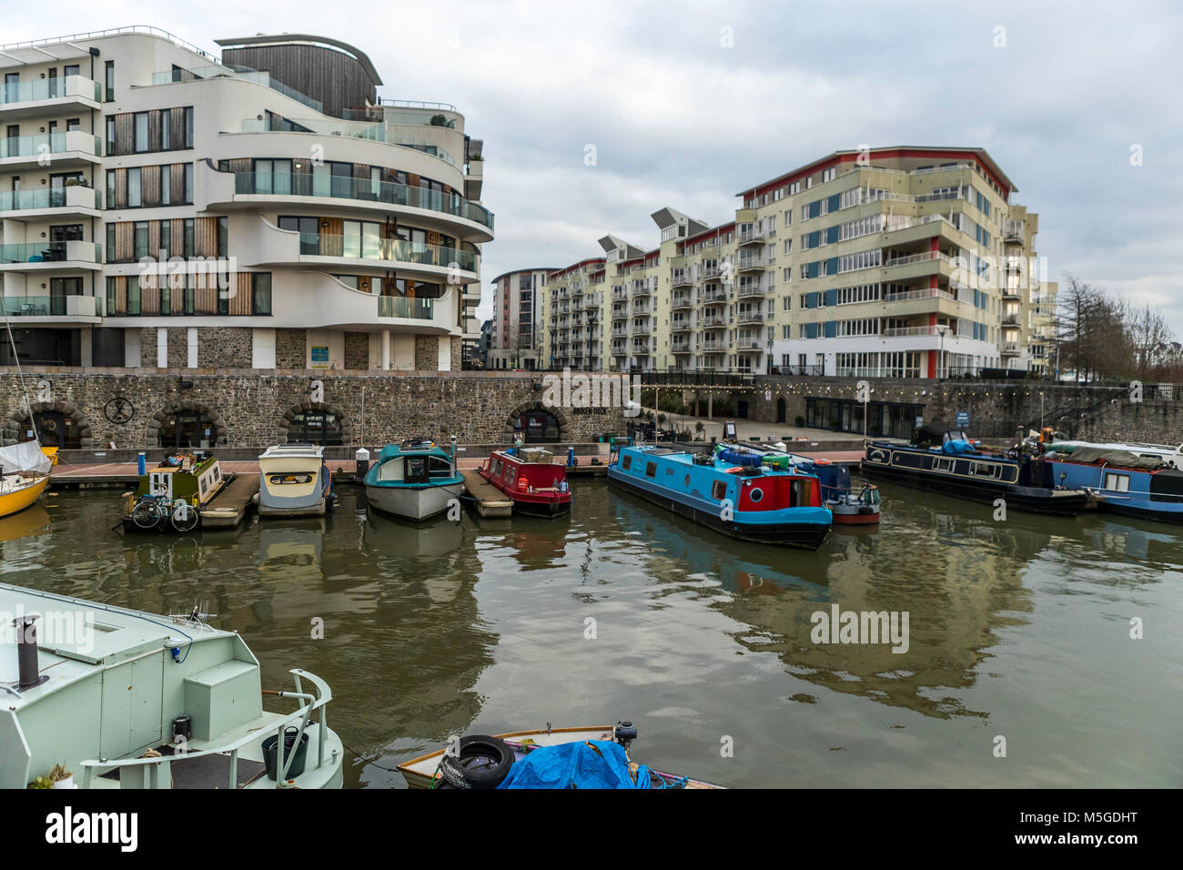 Harbour inlet at Millenium Promenade, Bristol UK Stock Photo - Alamy