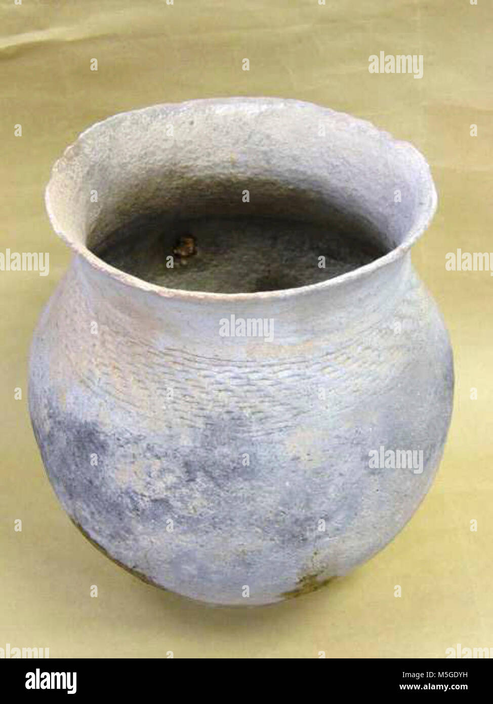 Grand CanyonTusayan Grayware Pottery MENDED TUSAYAN GRAYWARE VESSEL ...