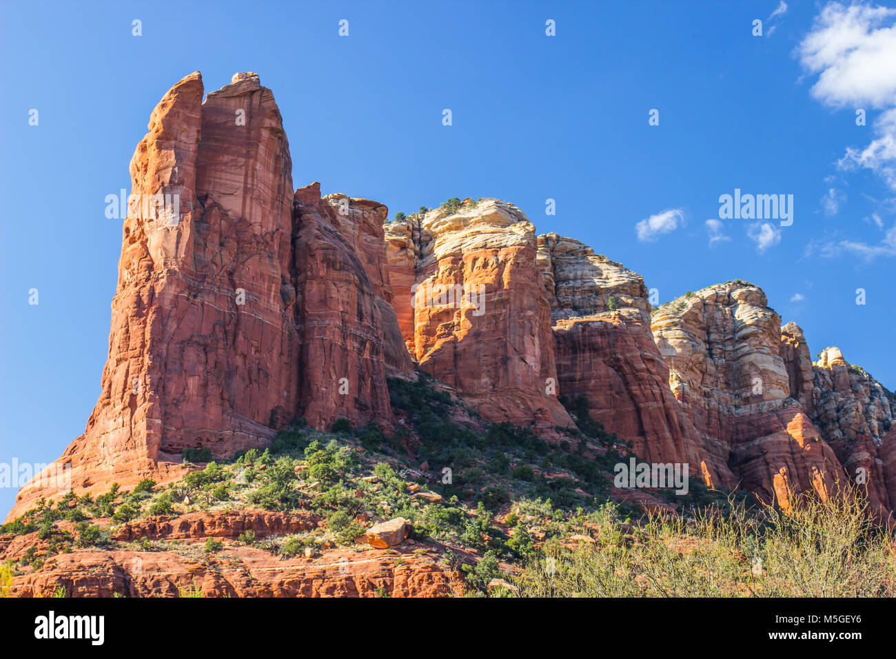 Tall mountain jutting hi-res stock photography and images - Alamy