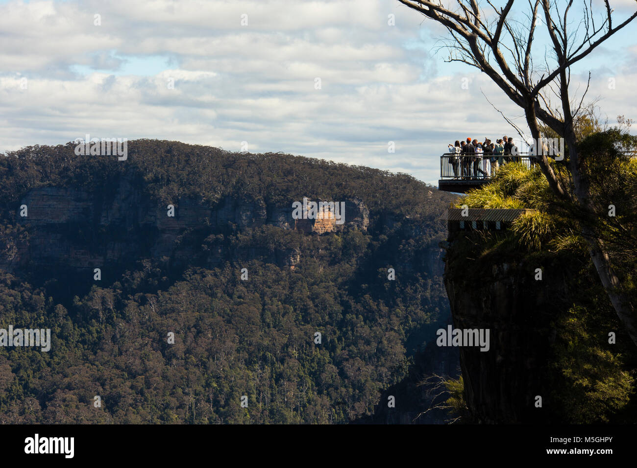 View of echo point of three sisters from spooners lookout. Three ...