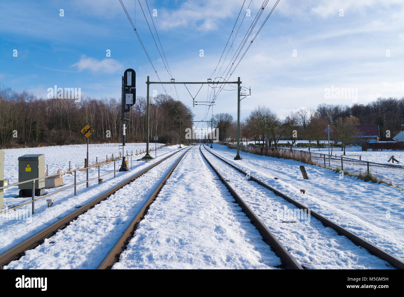 Straight railway track snow hi-res stock photography and images - Alamy