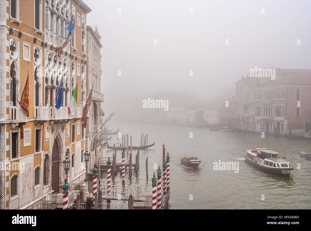 Gran canal hi-res stock photography and images - Alamy