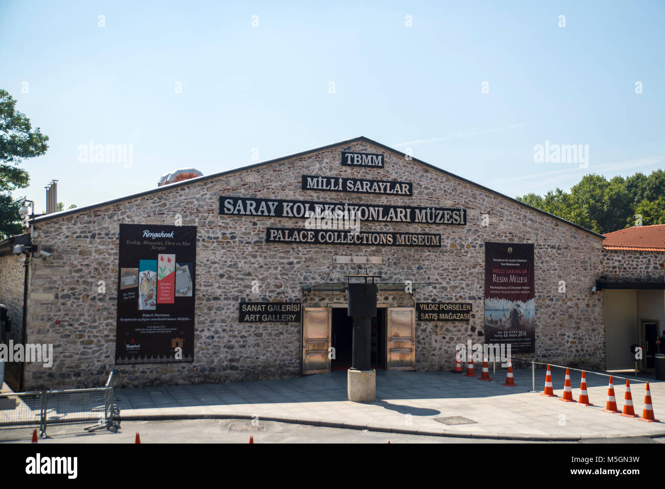 Palace Collections museum, Istanbul, Turkey Stock Photo - Alamy