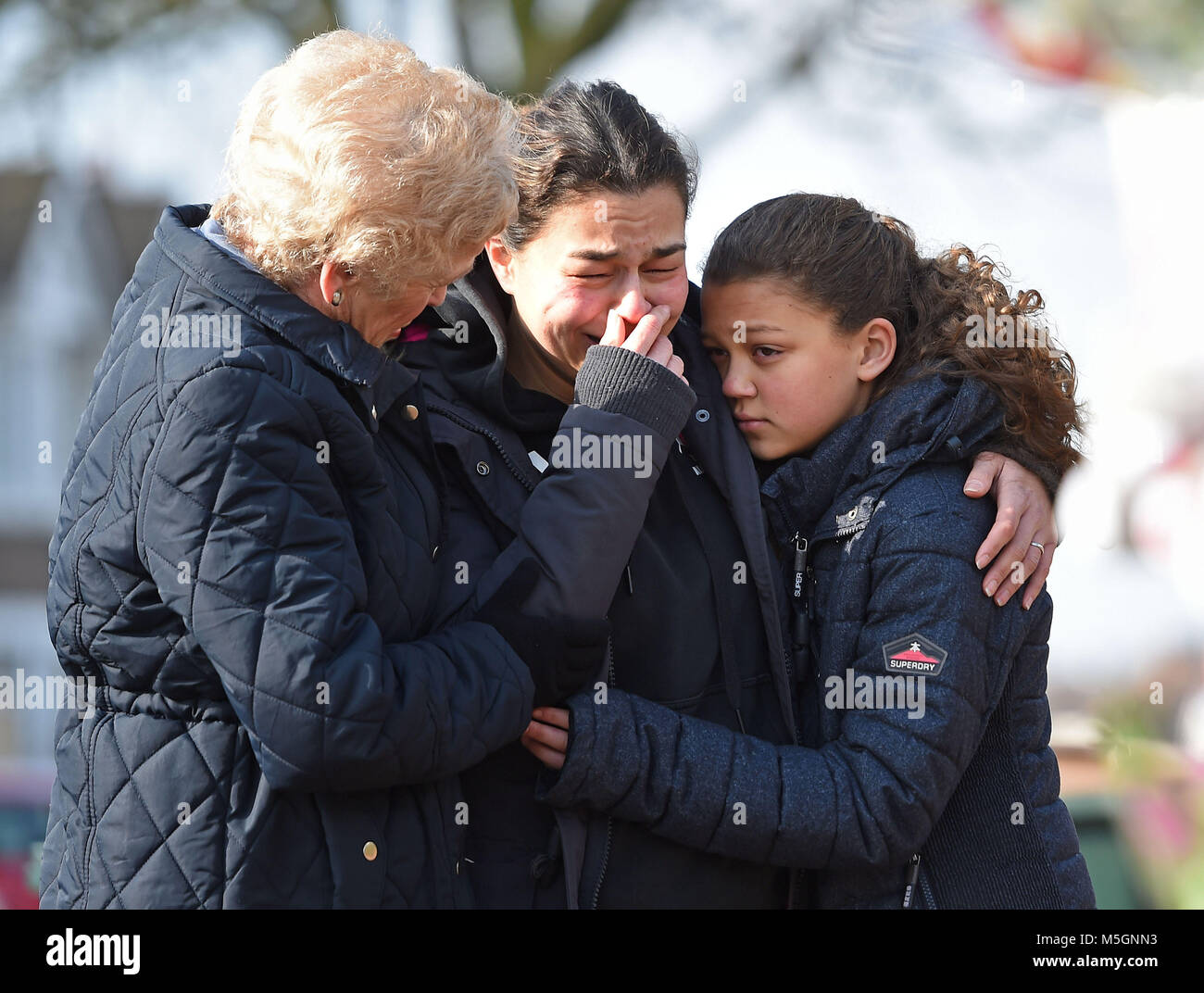 Kirby Payne, the aunt (centre) and Bailey Payne, the cousin (right) of ...