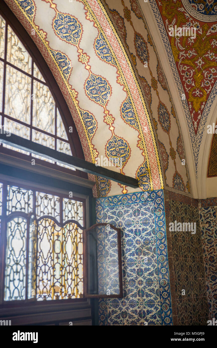 Topkapi Palace museum, Istanbul, Turkey Stock Photo - Alamy