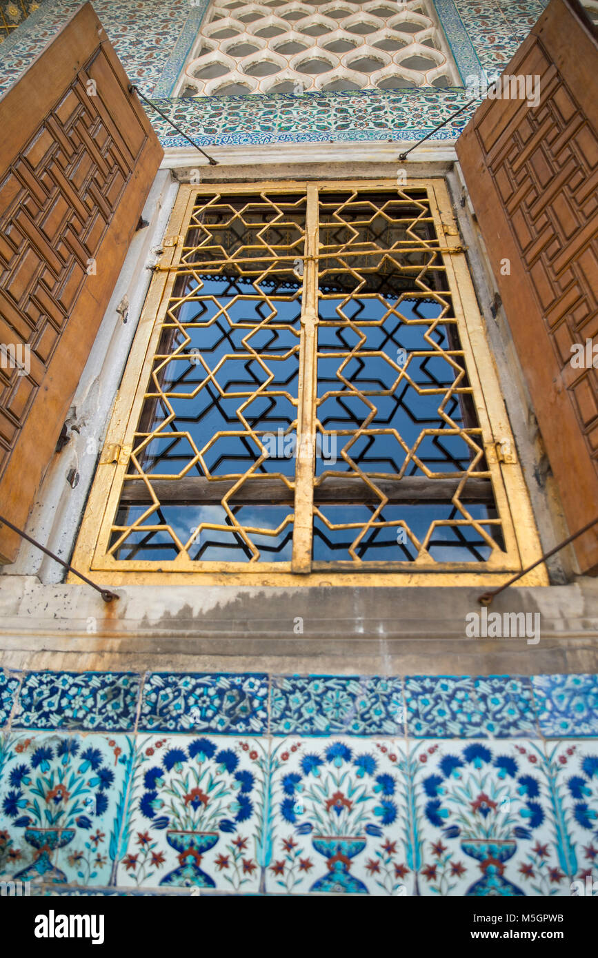 Topkapi Palace museum, Istanbul, Turkey Stock Photo - Alamy