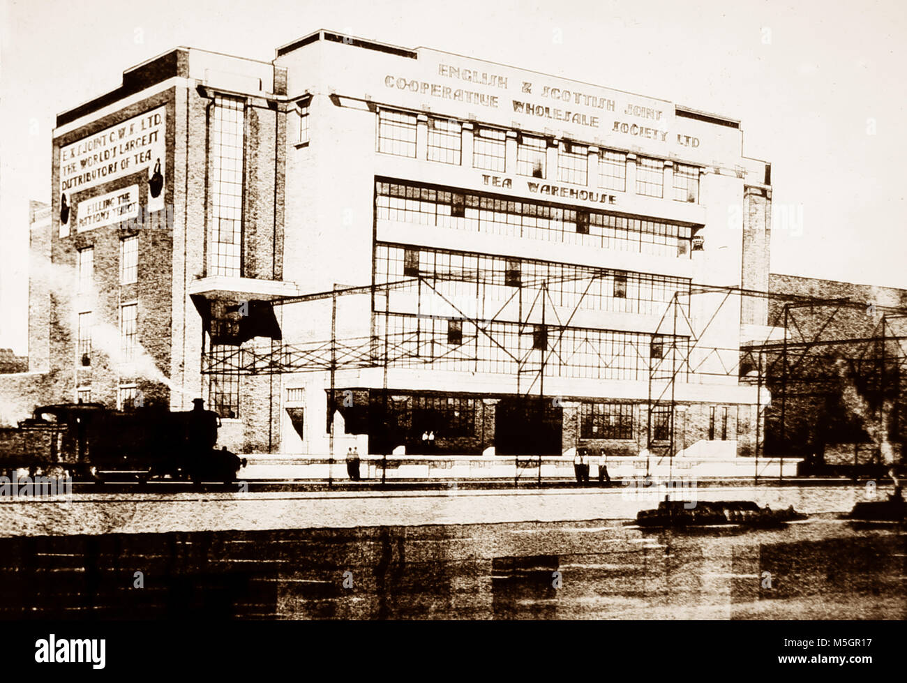 CWS Tea Warehouse, Manchester, probably 1920/30s Stock Photo - Alamy