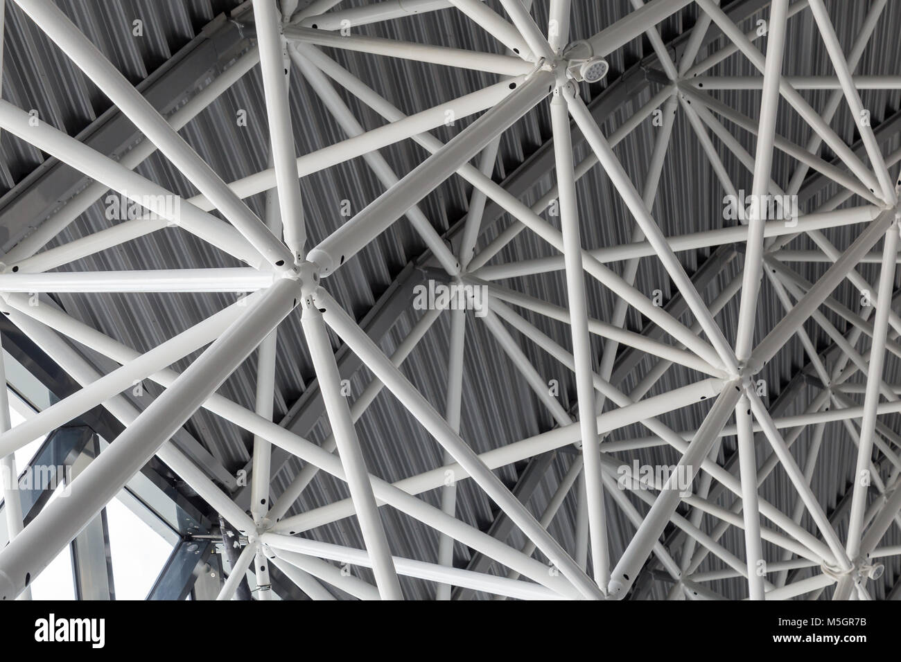 Abstract steel structure of a roof Stock Photo - Alamy