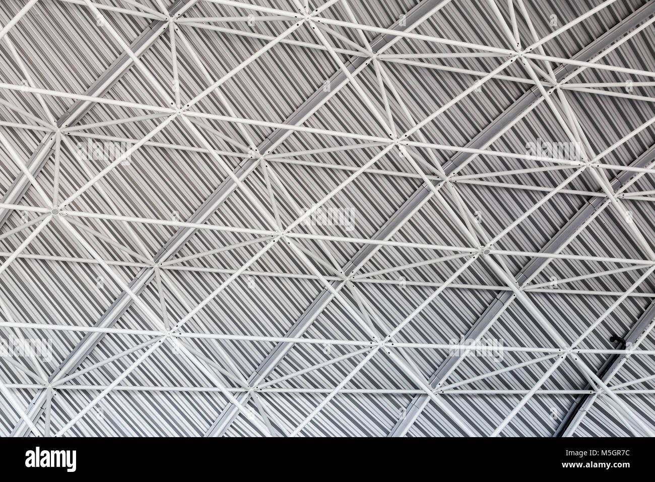 Abstract steel structure of a roof Stock Photo - Alamy