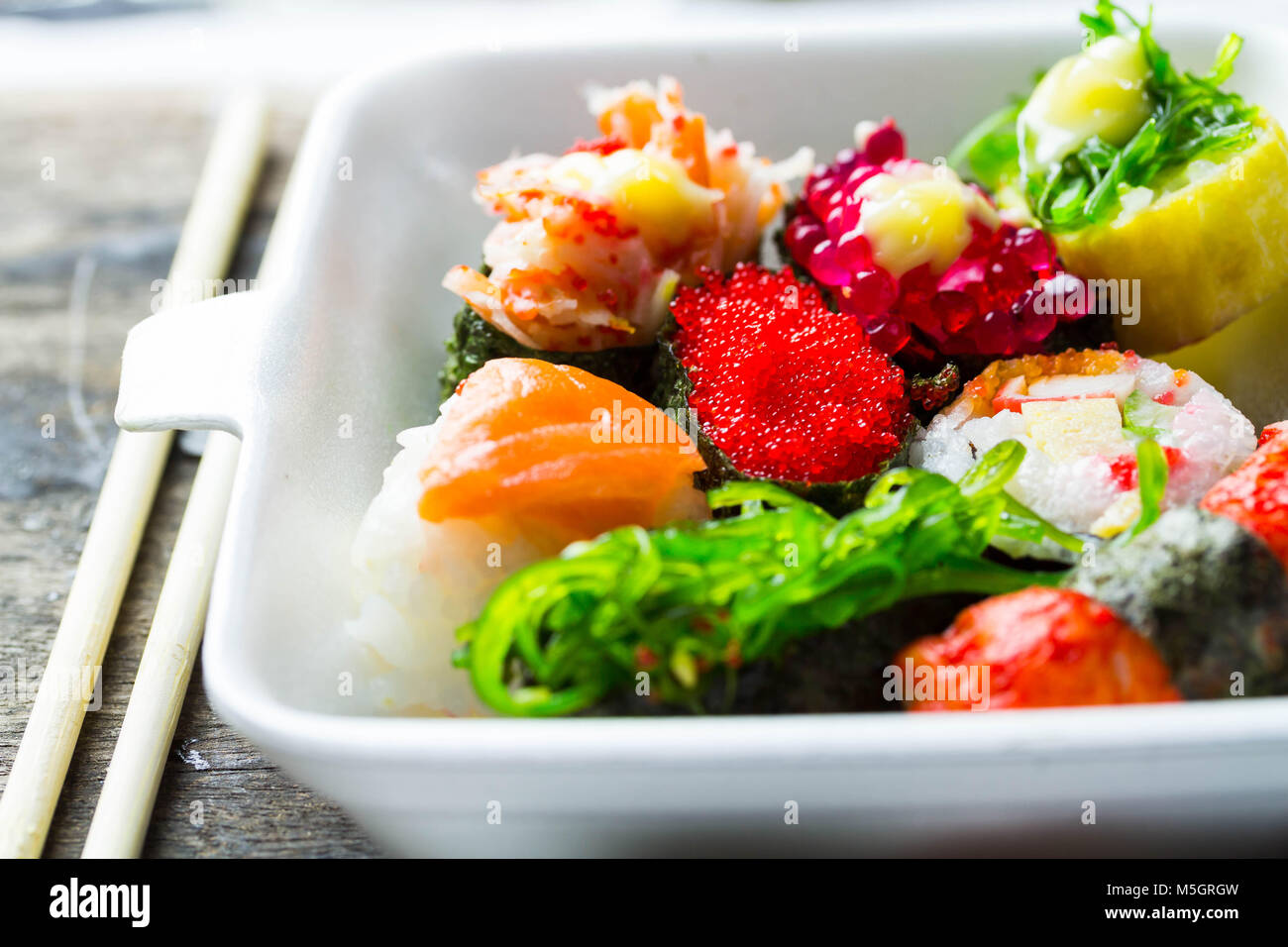 Japanese zushi hi-res stock photography and images - Alamy