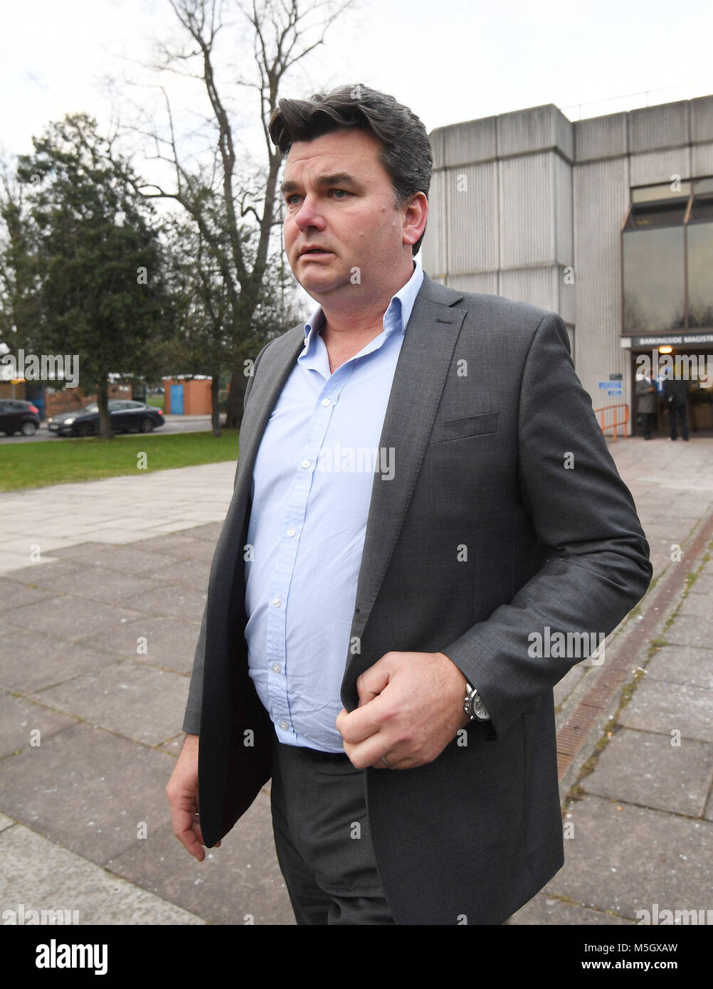 Former bhs owner dominic chappell leaves barkingside magistrates court ...