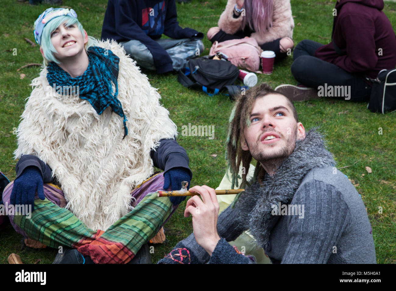 London, UK. 23rd February, 2018. Lukas Jarvinen (l) and Jordan Carter ...
