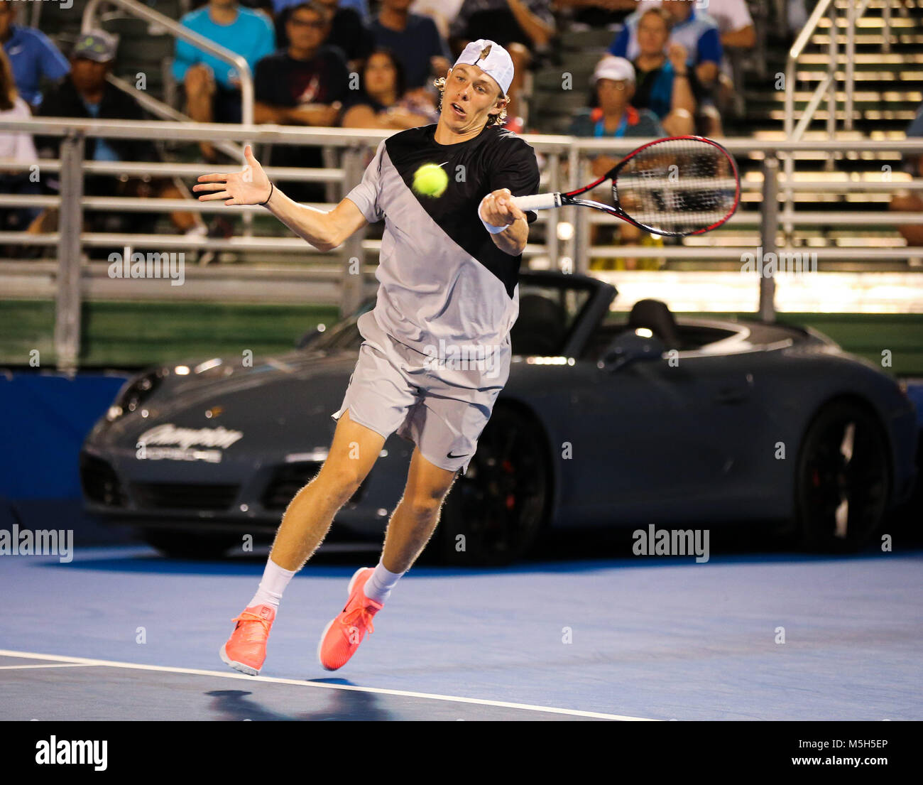 Taylor fritz forehand hi-res stock photography and images - Alamy