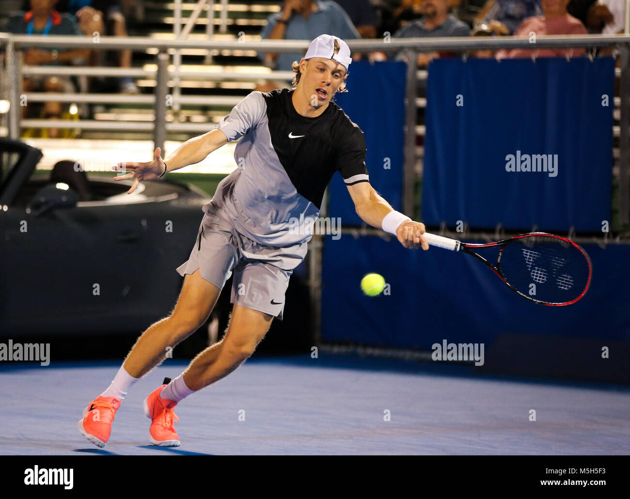 Taylor fritz forehand hi-res stock photography and images - Alamy