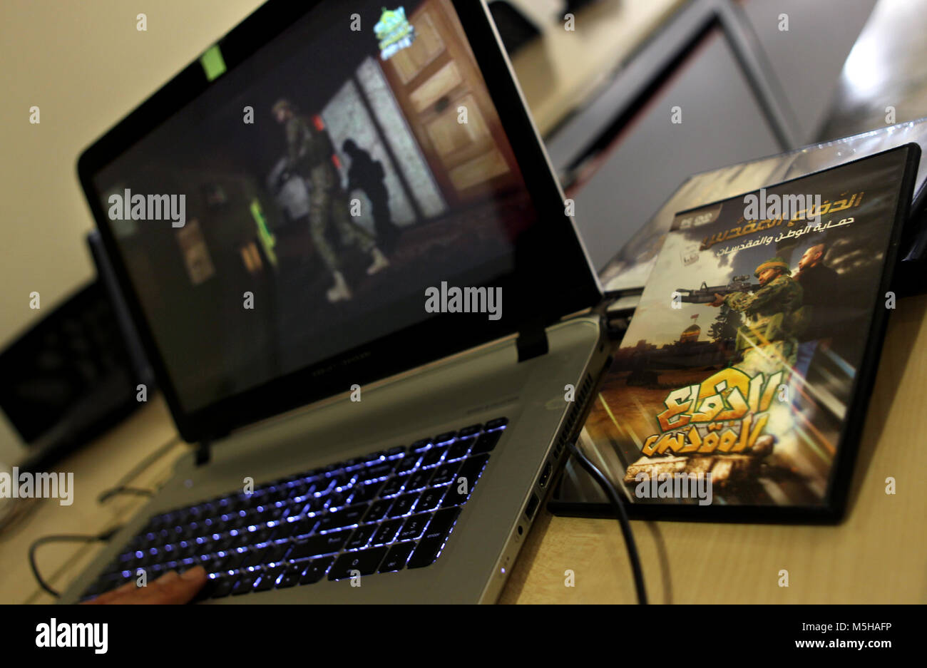 Isis member hi-res stock photography and images - Alamy