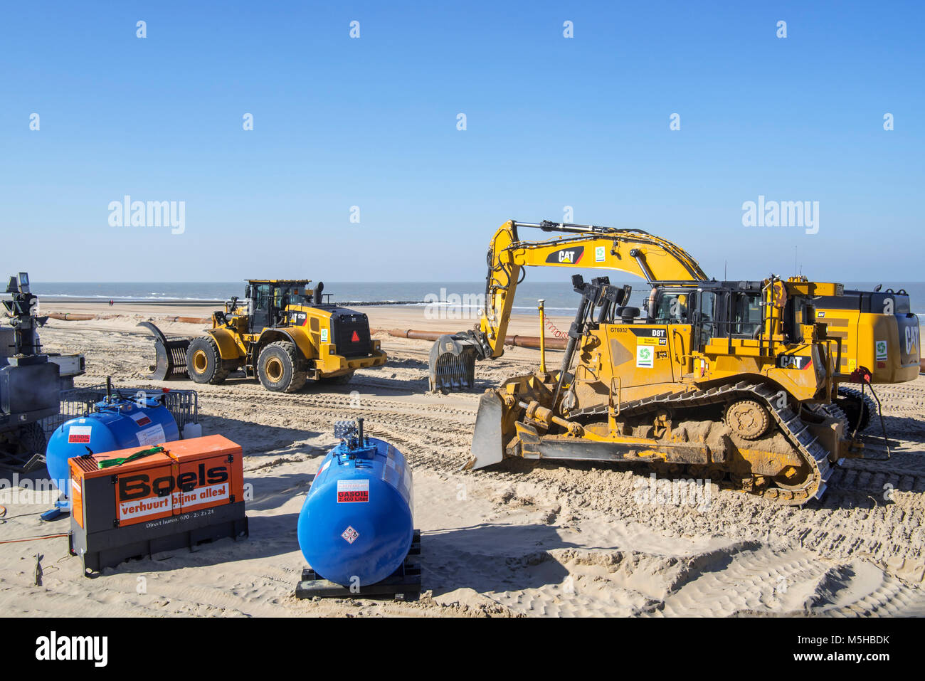 Sand replenishment / beach nourishment by Dredging International / DEME ...