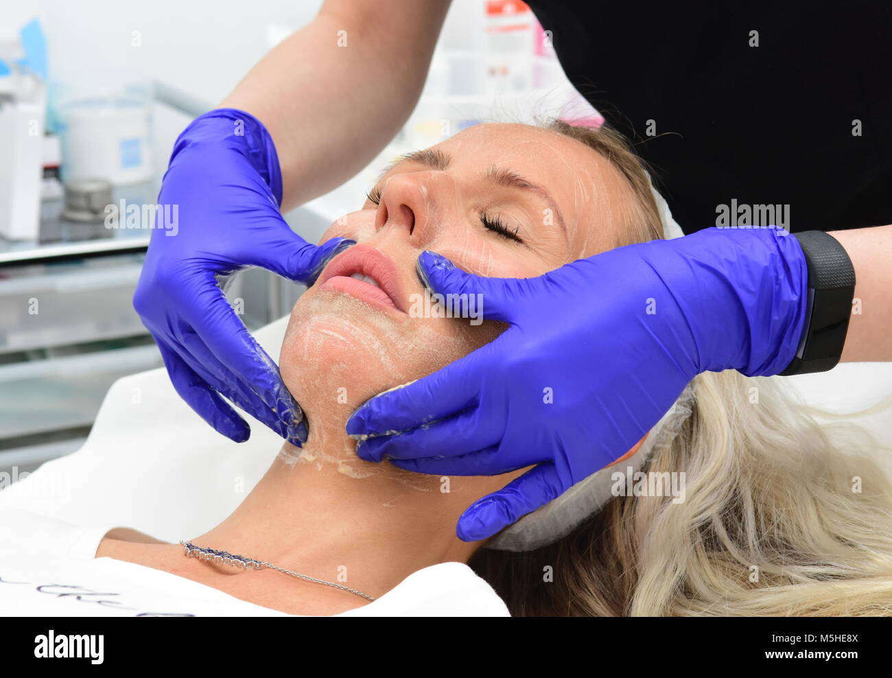 TV presenter and fashionista Naomi Isted prepping for Fashion Week with ...